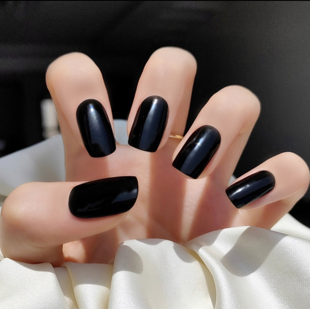 Expensive Me – The Real Gel Nails